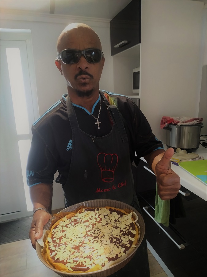 Momo Le Chef : aujourd'hui c'est tarte au chocolat amende ! (Audio ...